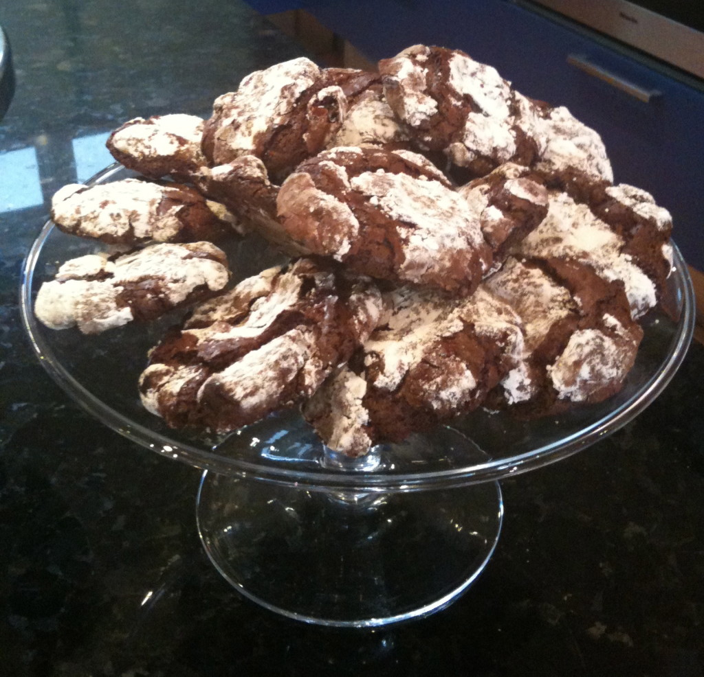 Deep Dark Chocolate Crackle Cookies | Flycake's Kitchen